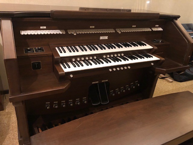 Triune Music » Pre-Owned